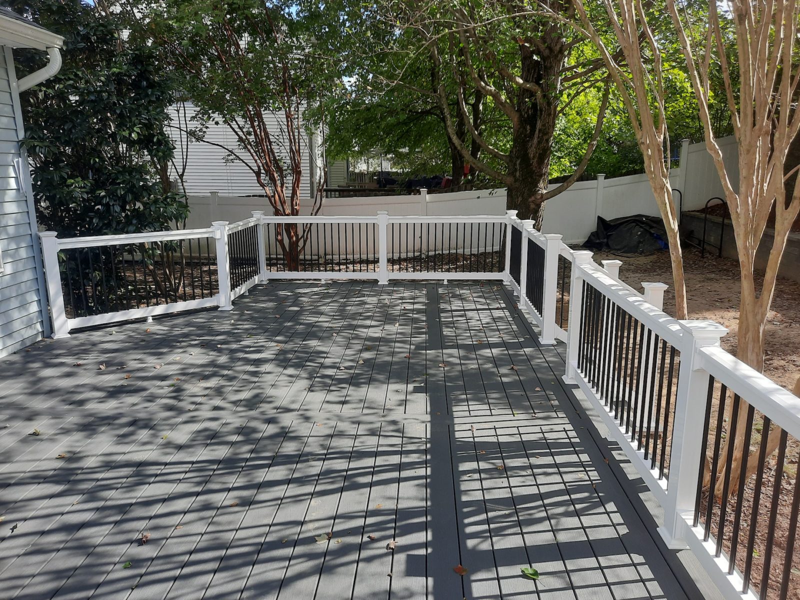 Makeover Monday: Trex Clam Shell Deck in Bowie, Maryland | Fence & Deck ...