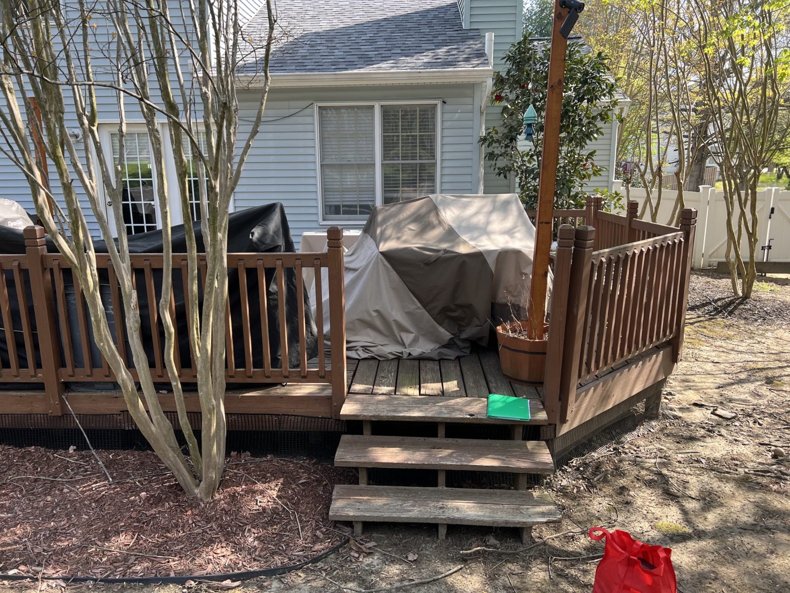 Makeover Monday: Trex Clam Shell Deck in Bowie, Maryland | Fence & Deck ...