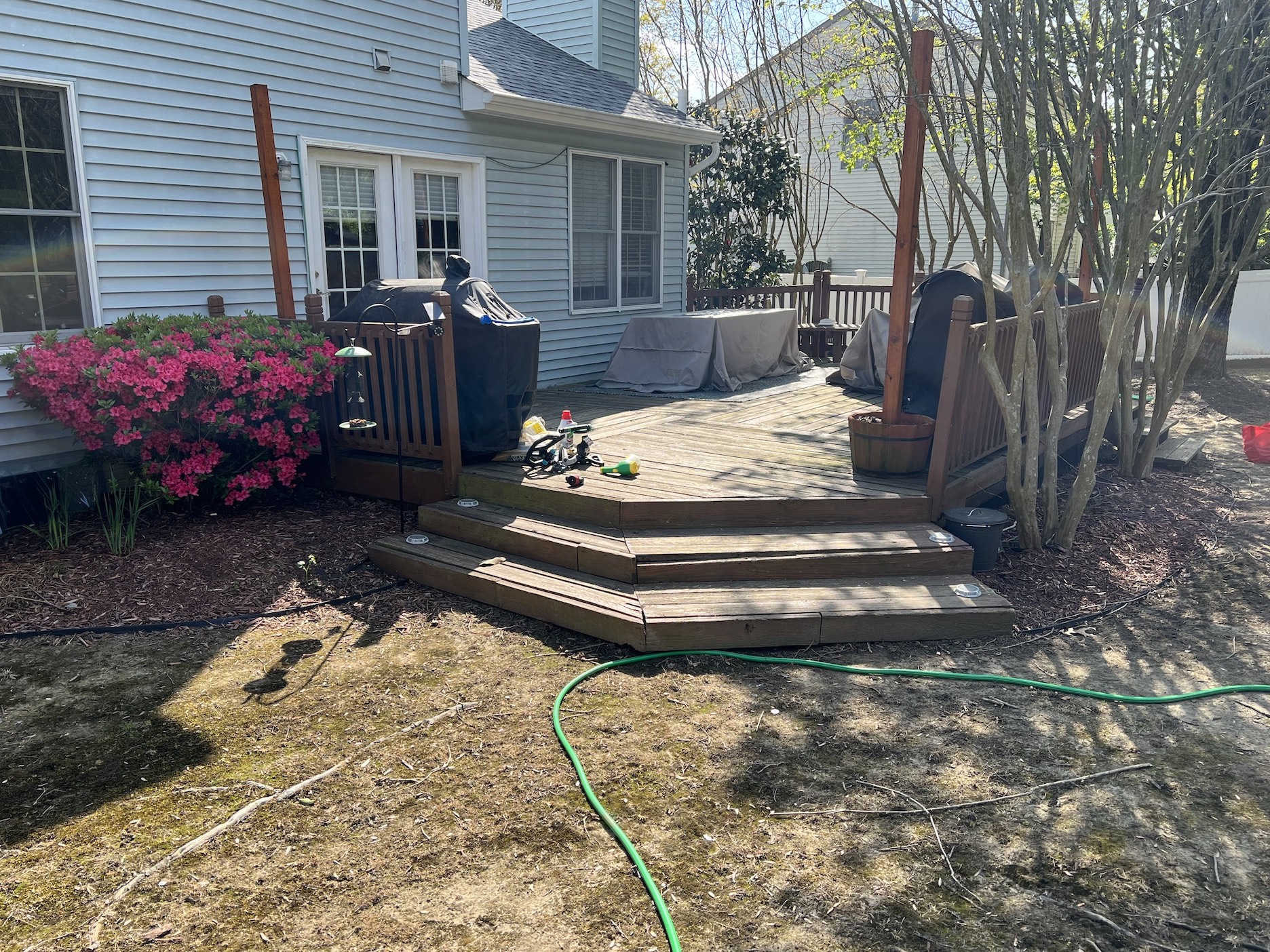 Makeover Monday: Trex Clam Shell Deck in Bowie, Maryland | Fence & Deck ...