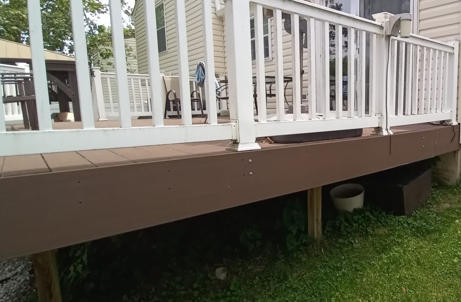 Makeover Monday: TimberTech Dark Cocoa Deck in Pasadena, Maryland ...