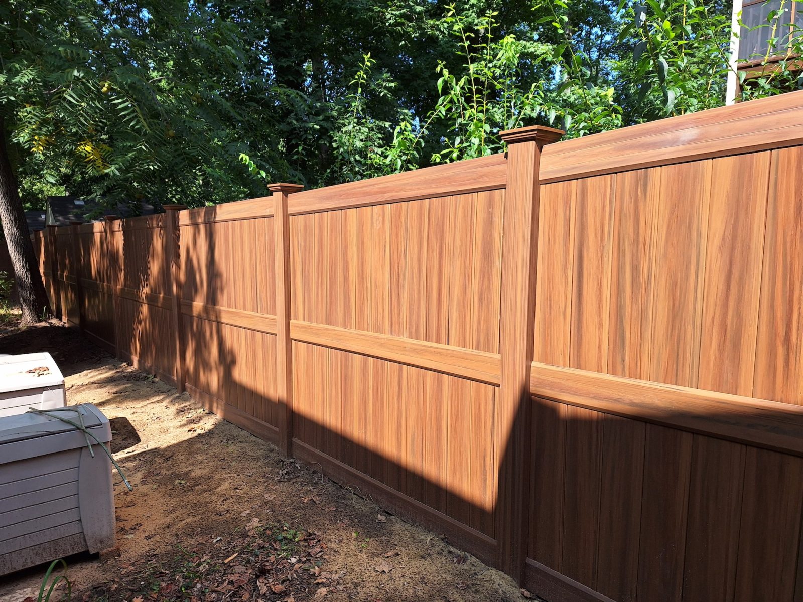 Makeover Monday: Mocha Walnut Vinyl Fencing in Annapolis, Maryland ...