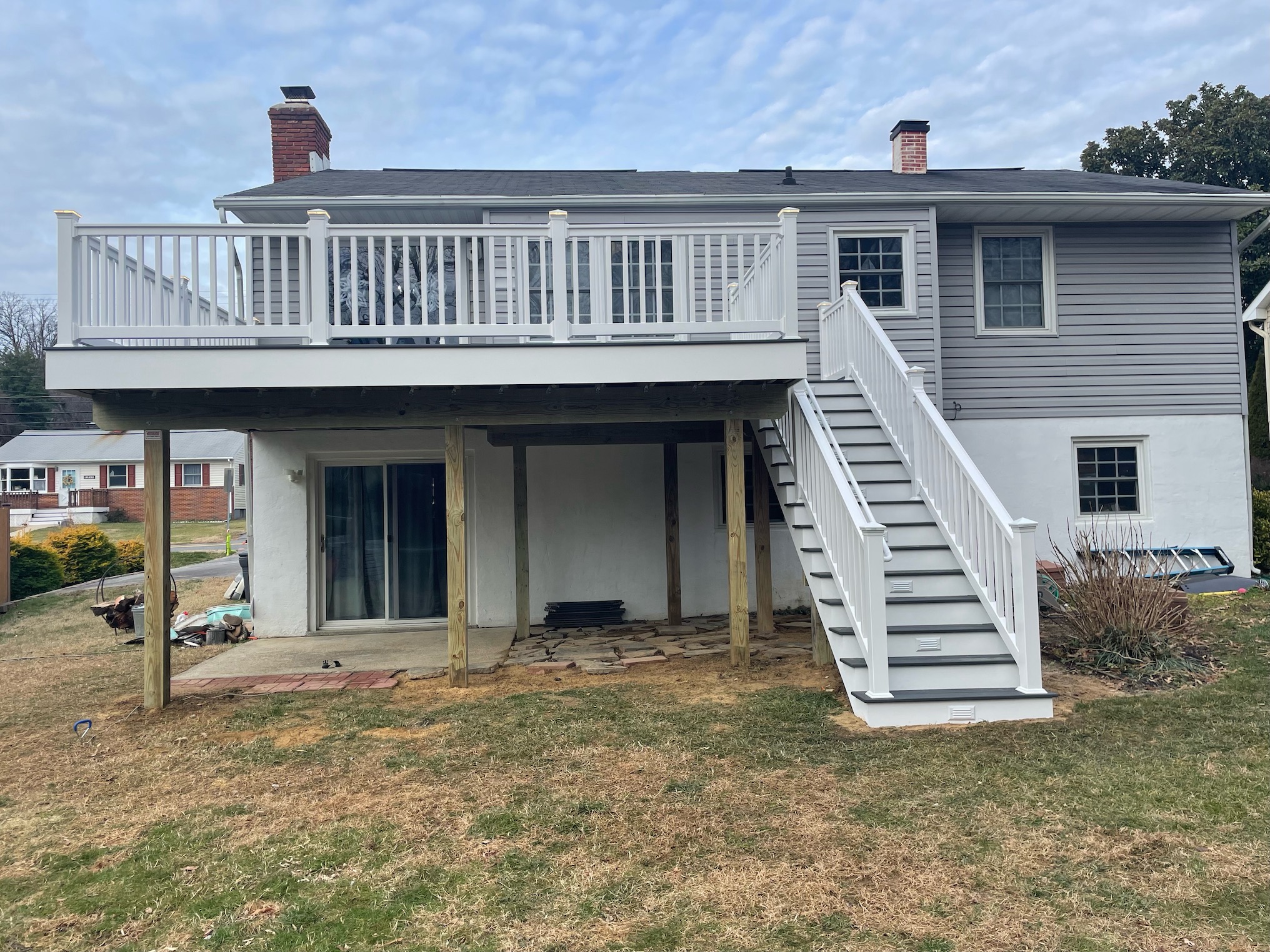 Makeover Monday: Trex Enhance Clam Shell Deck in Annapolis | Fence ...