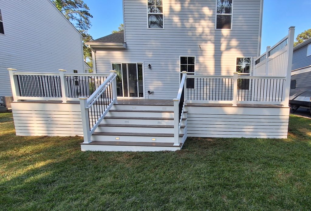 New TimberTech Deck in Stevensville, Maryland: Makeover Monday | Fence ...