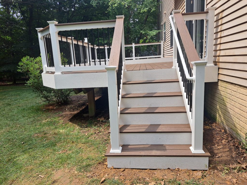 TimberTech Deck in Dark Cocoa: Makeover Monday | Fence & Deck ...