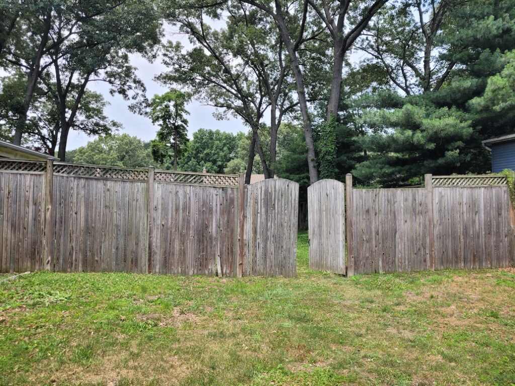 Tan Vinyl Fencing in Glen Burnie: Makeover Monday | Fence & Deck ...