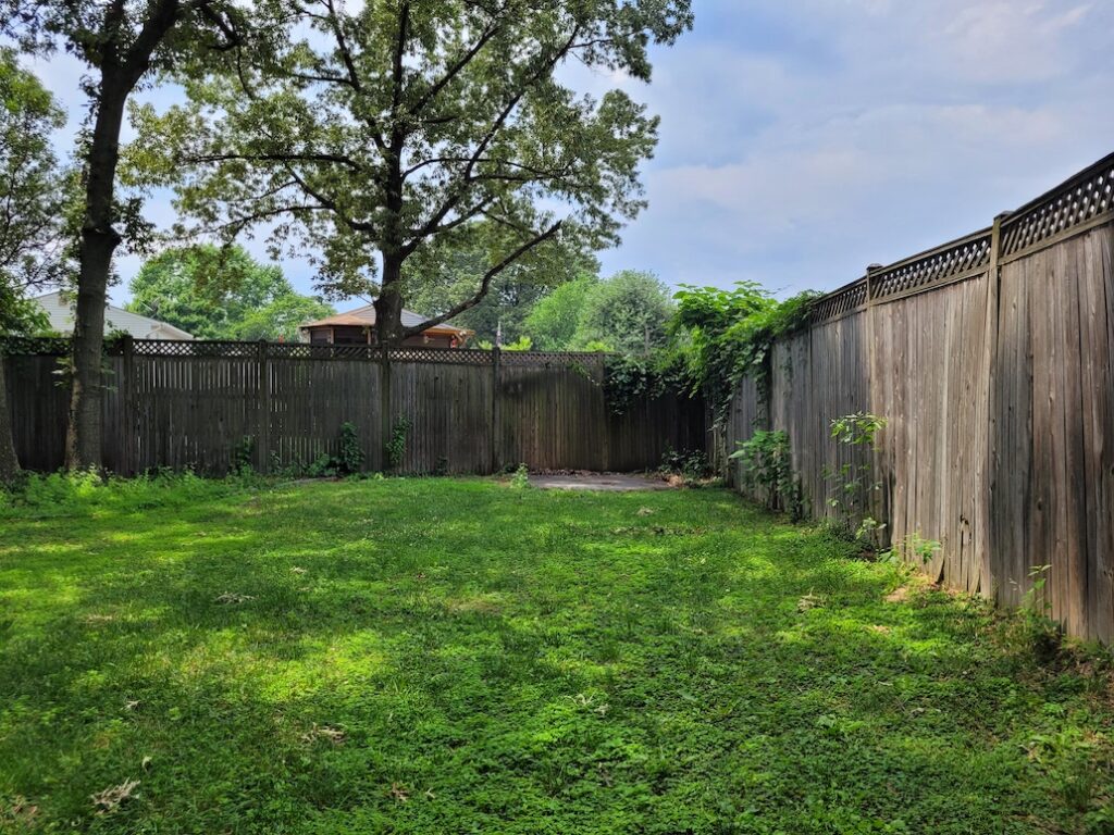 Tan Vinyl Fencing in Glen Burnie: Makeover Monday | Fence & Deck ...