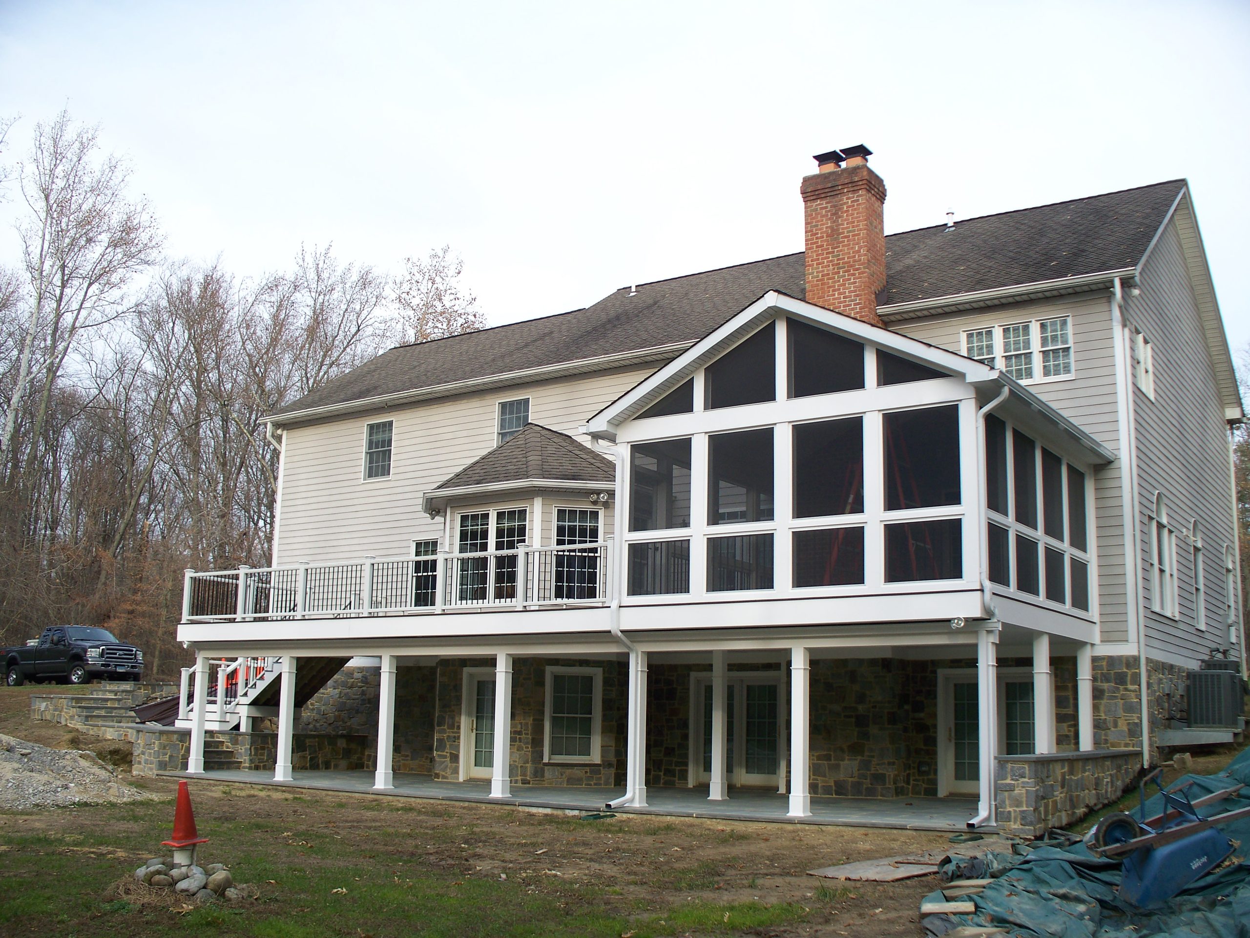 Screened Porches - Fence & Deck Connection