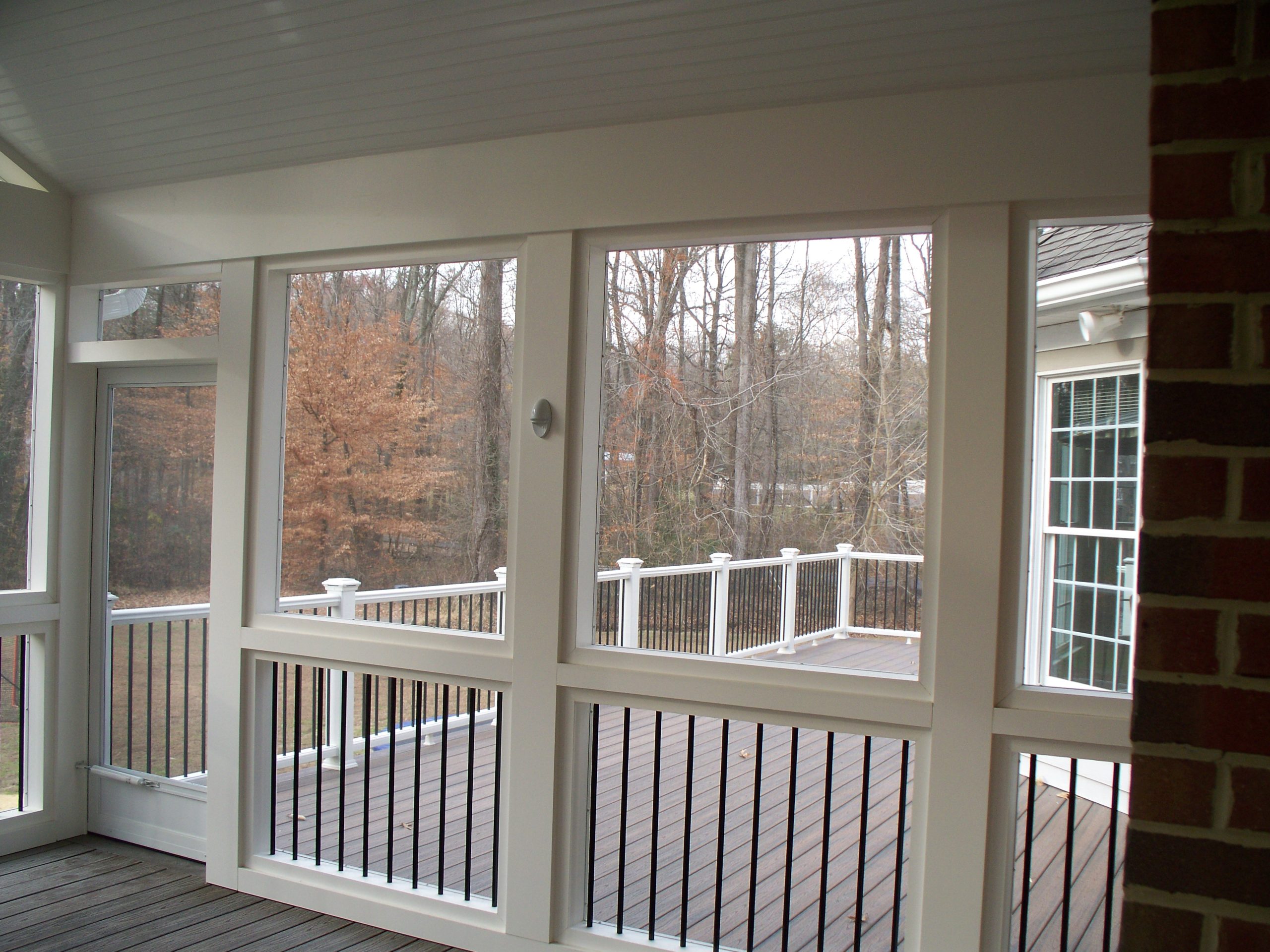 Screened Porches - Fence & Deck Connection