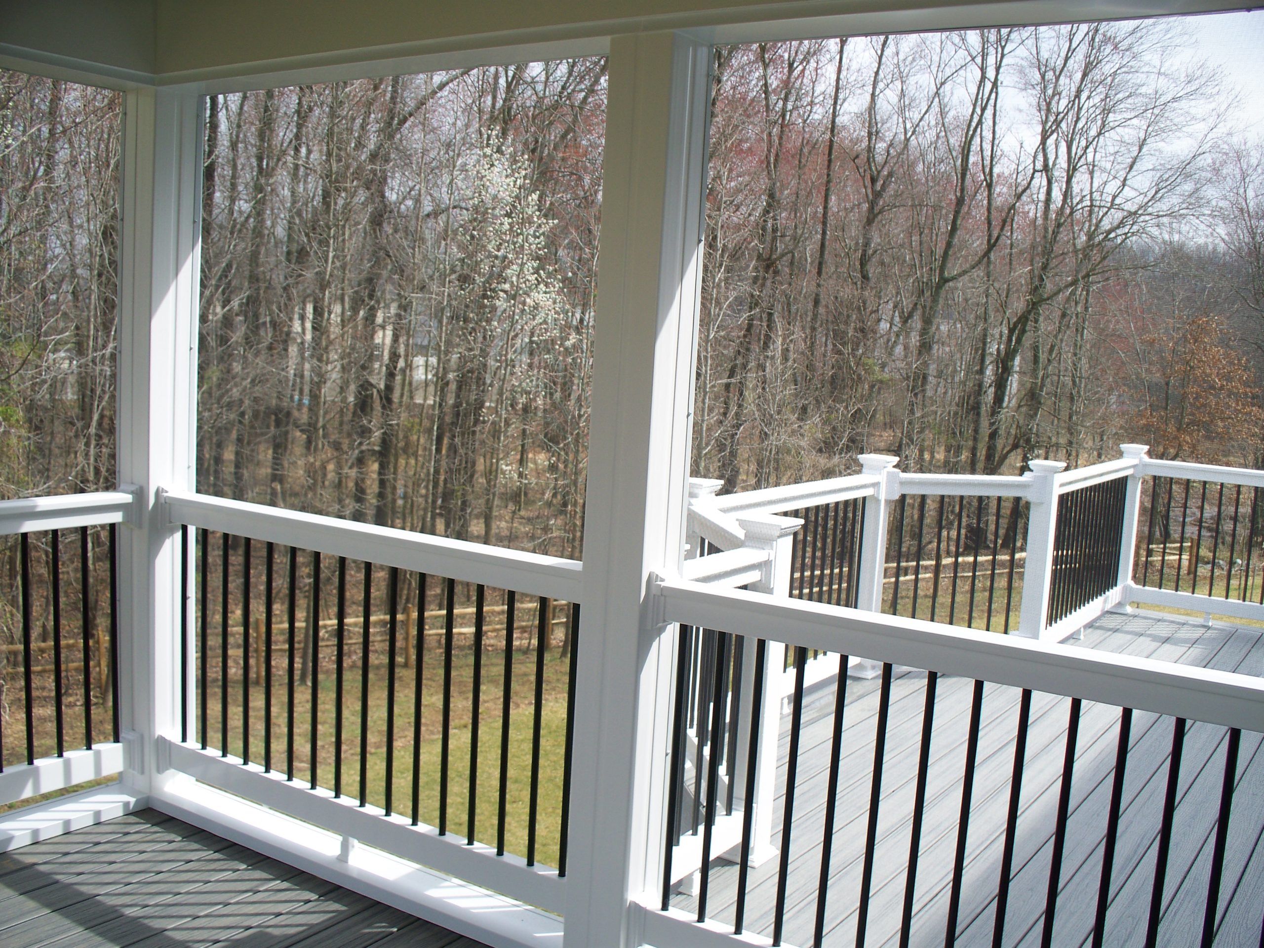 Screened Porches - Fence & Deck Connection