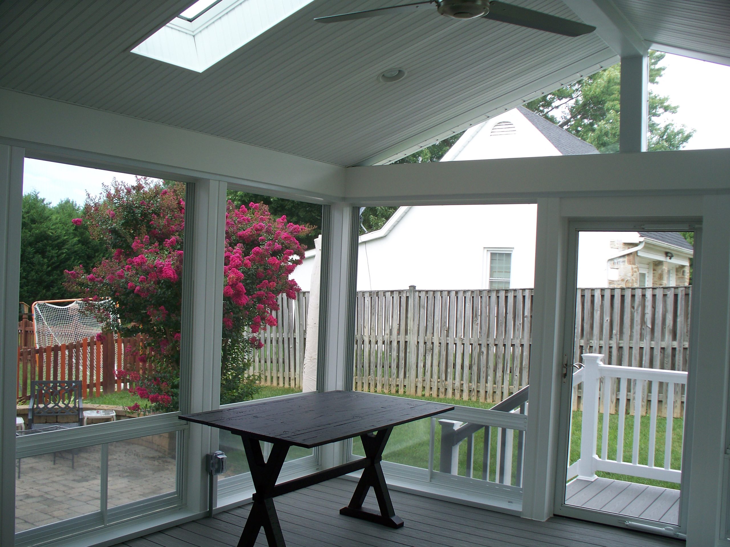 Screened Porches - Fence & Deck Connection