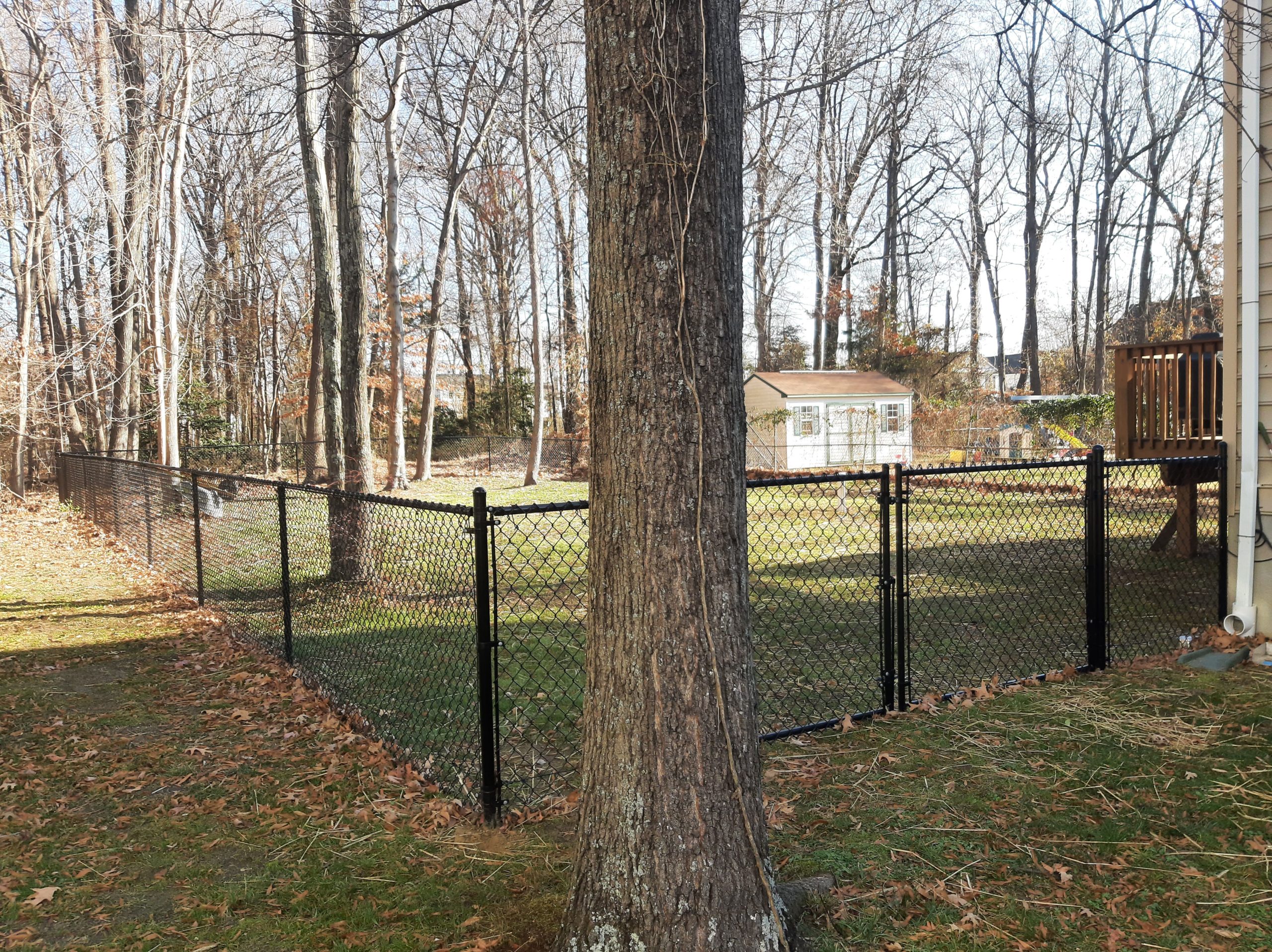 Fences – Chain Link - Fence & Deck Connection