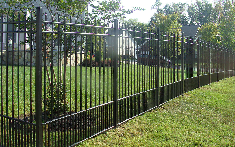 Fences – Aluminum Fences - Fence & Deck Connection