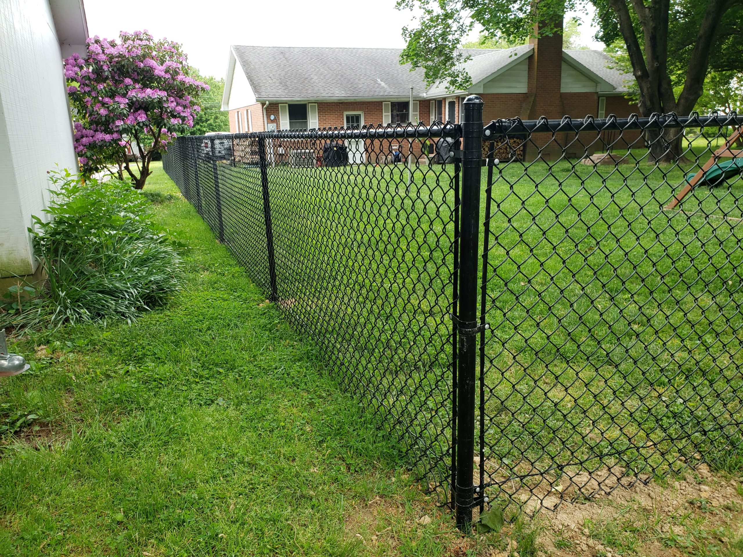 Fences – Chain Link - Fence & Deck Connection
