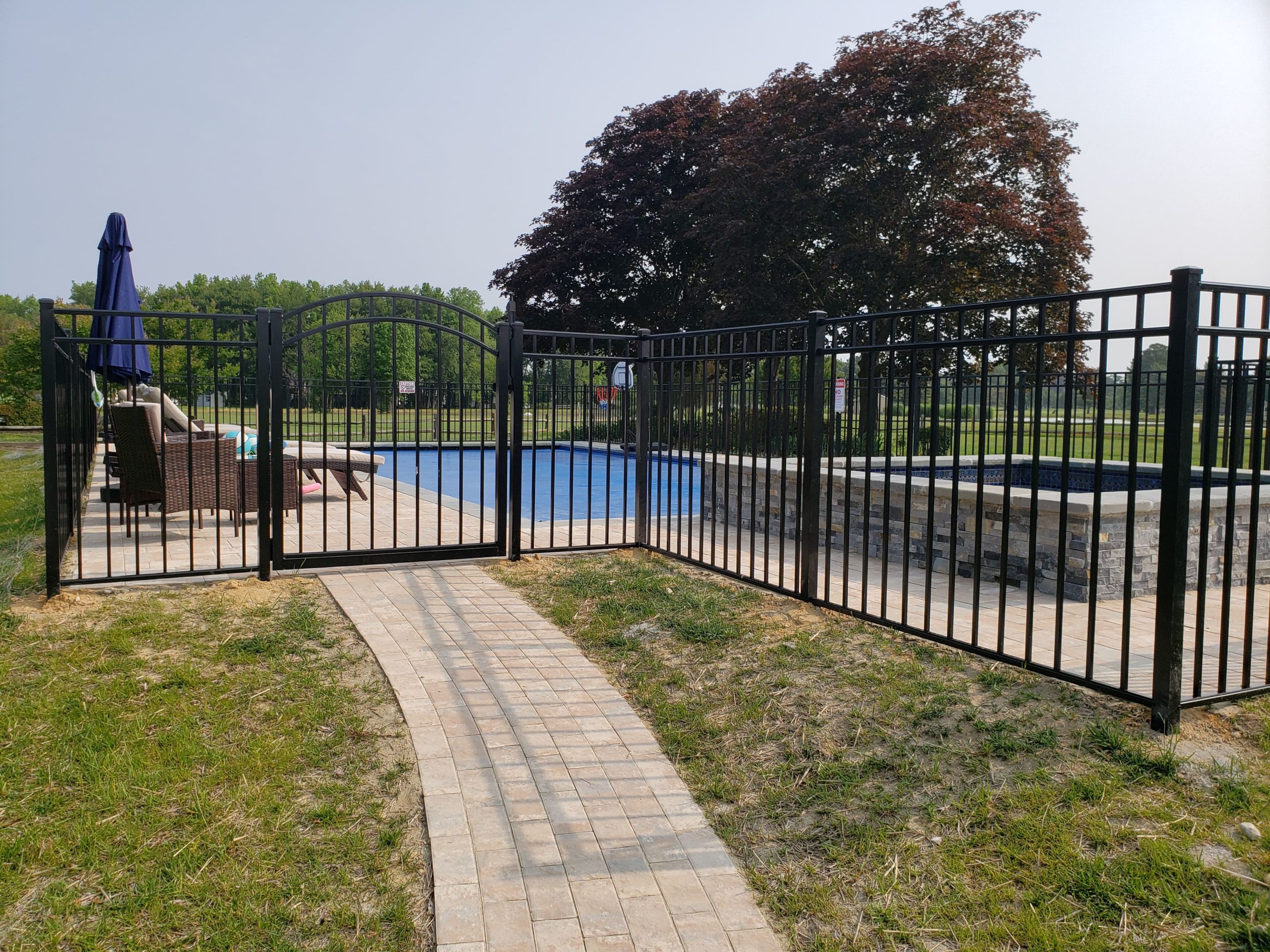 Fences – Pool Fencing - Fence & Deck Connection