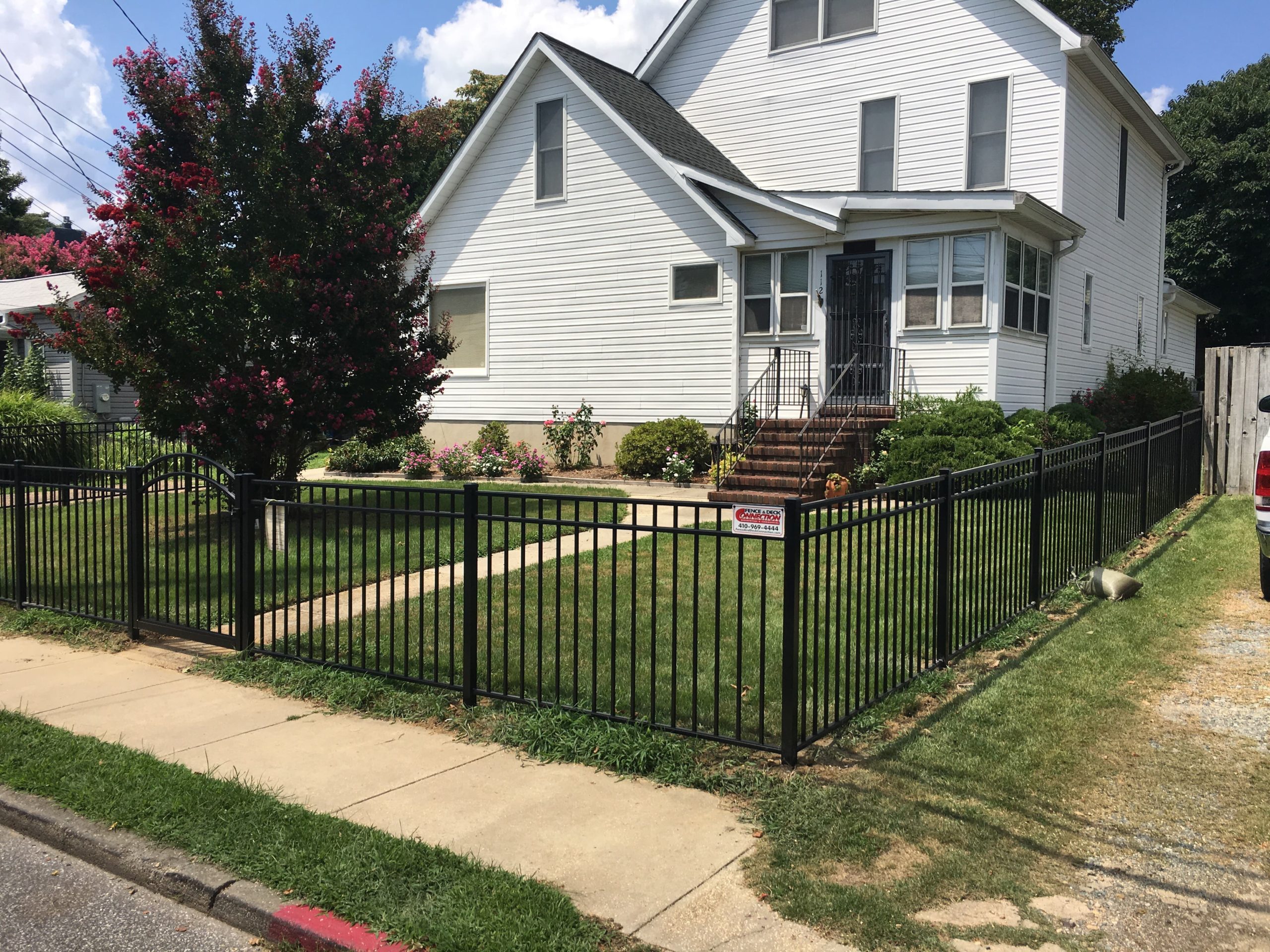 Fences – Aluminum Fences - Fence & Deck Connection