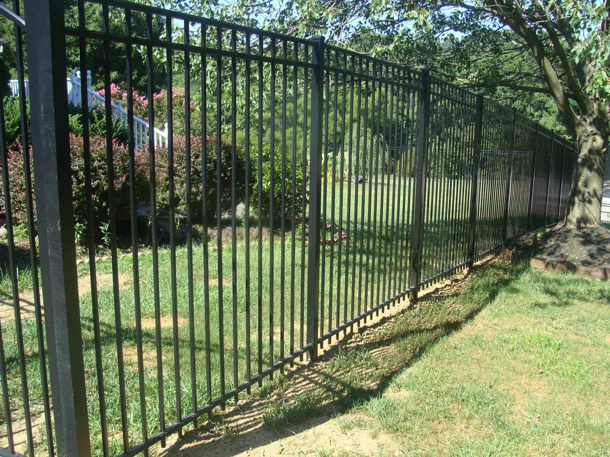 Fences – Aluminum Fences - Fence & Deck Connection