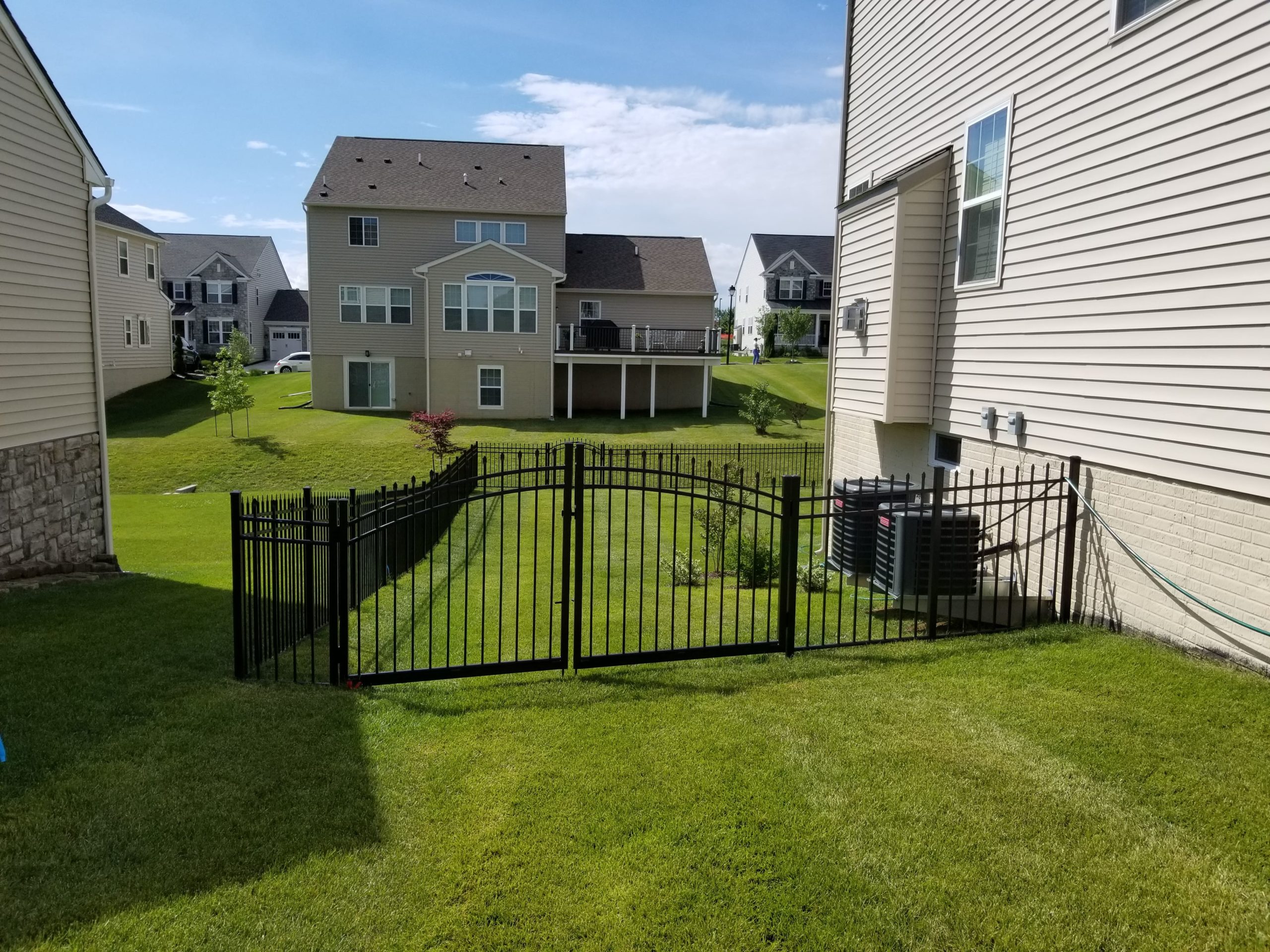 Fences – Aluminum Fences - Fence & Deck Connection