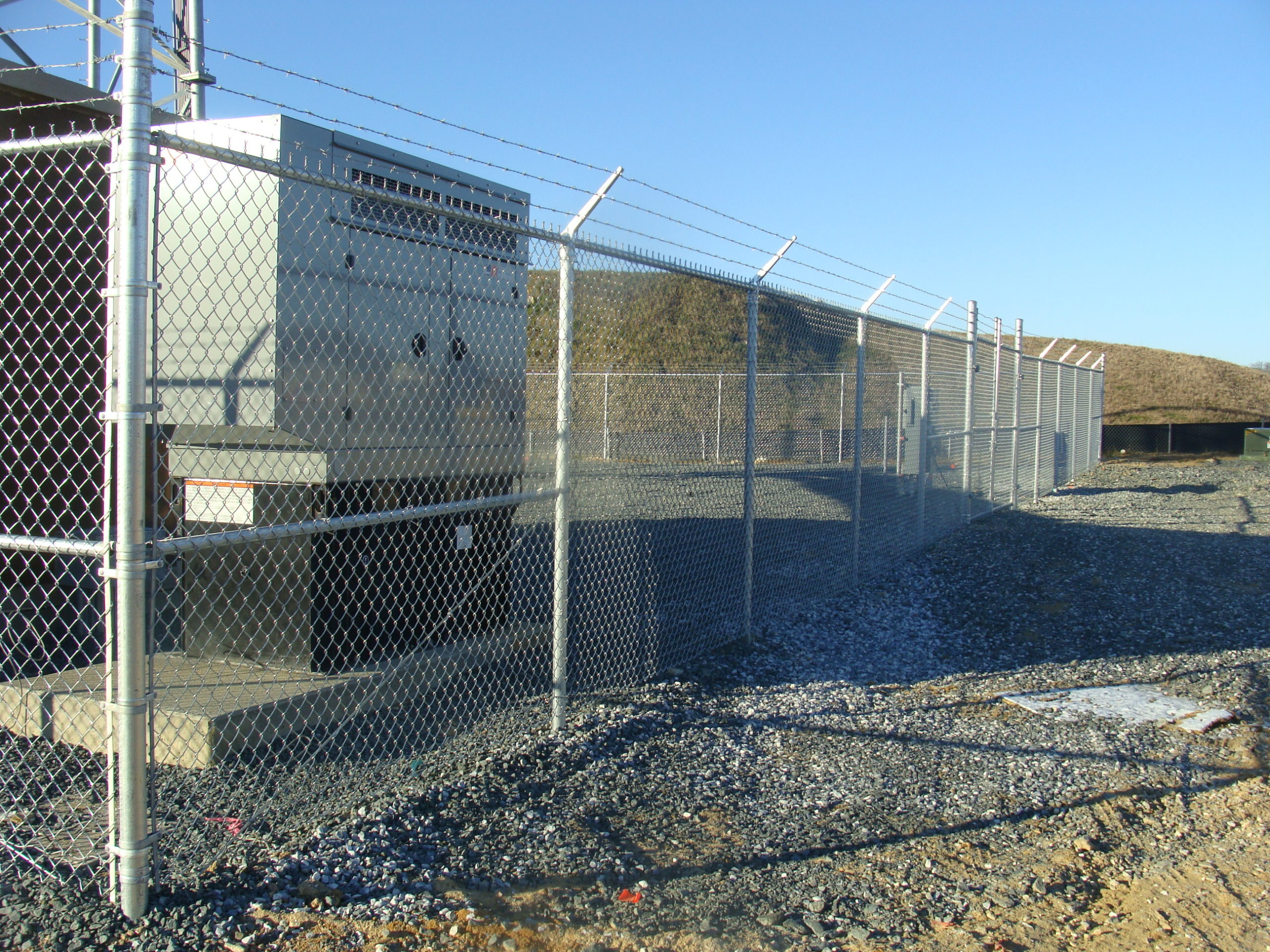 Commercial Fences – Security Fences & Gates - Fence & Deck Connection