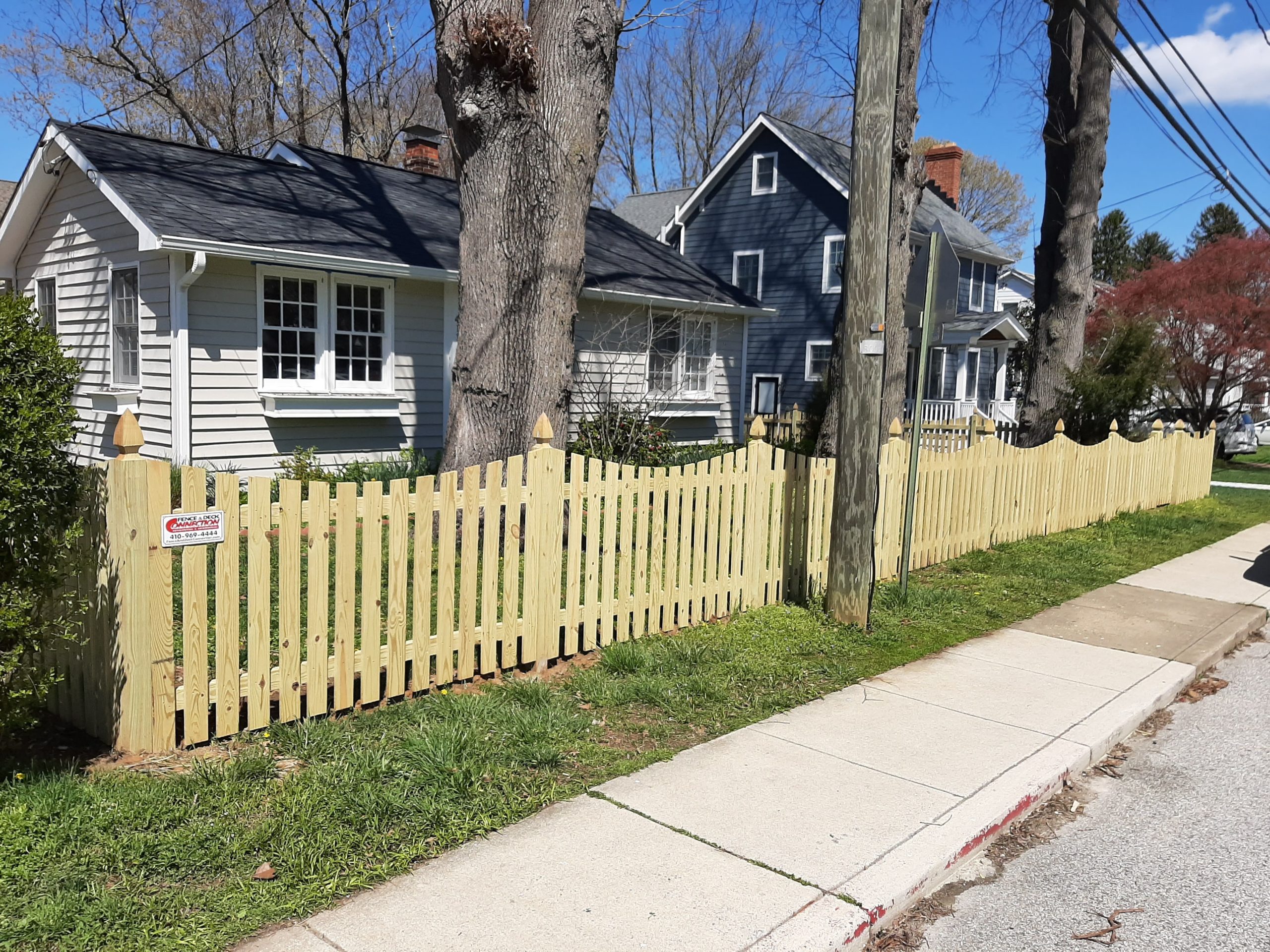 Fences – Wood Fences – Picket - Fence & Deck Connection