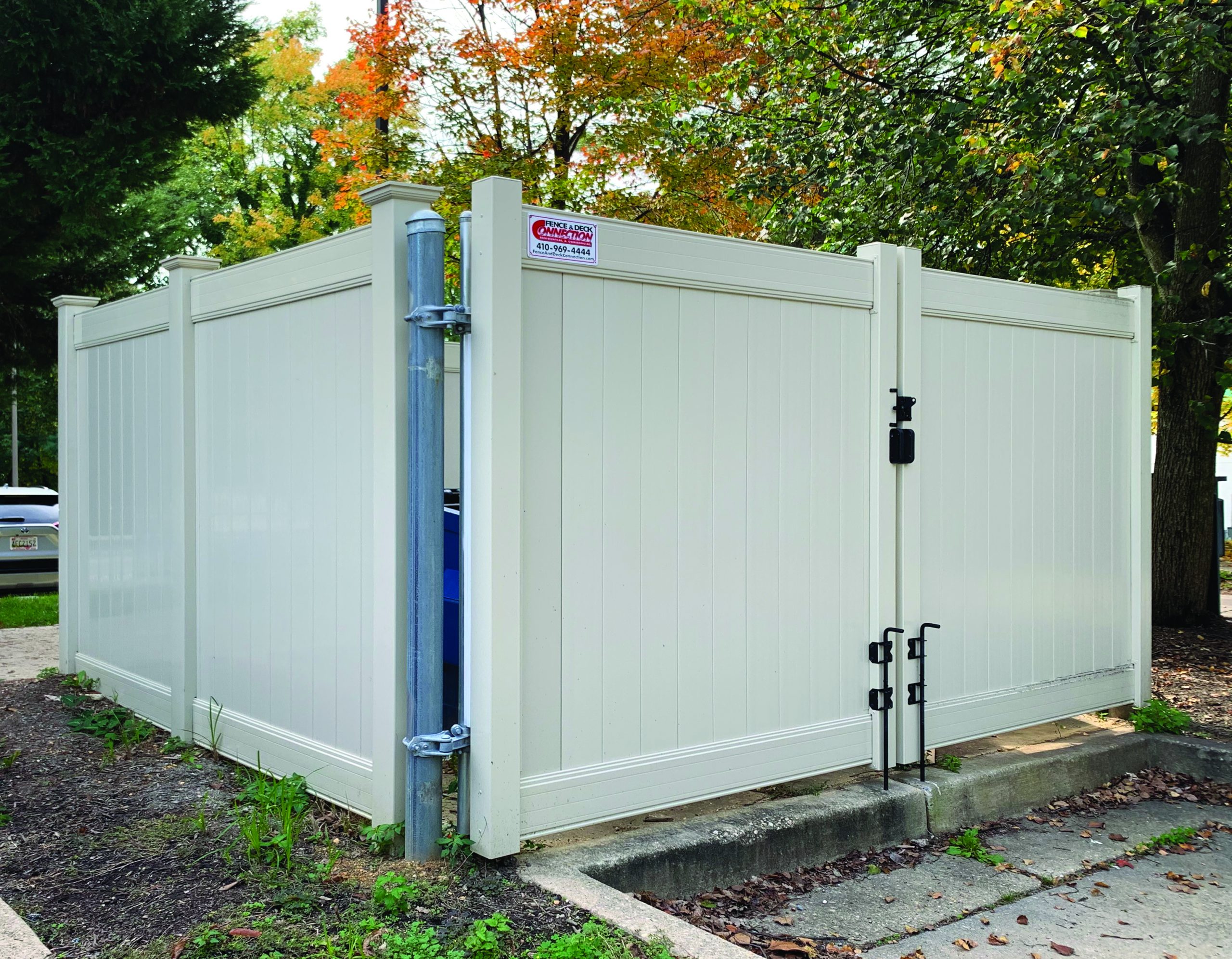 COMMERCIAL DUMPSTER & UTILITY ENCLOSURES - Fence & Deck Connection