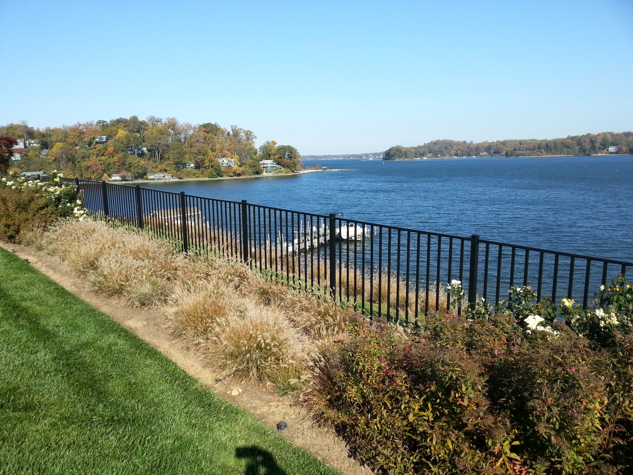 Fences – Waterfront Photos - Fence & Deck Connection