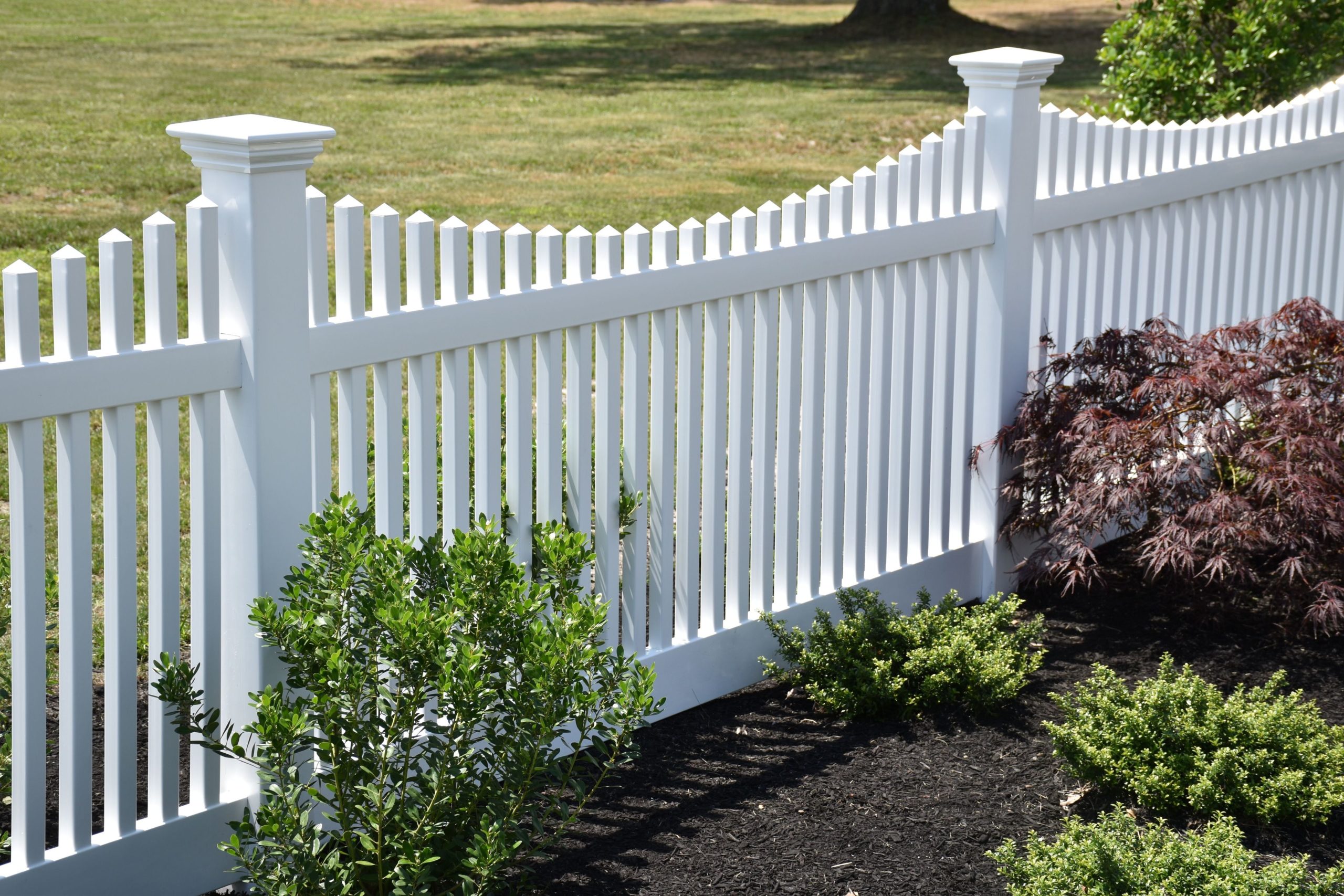 Classic Picket Vinyl Fence - Fence & Deck Connection