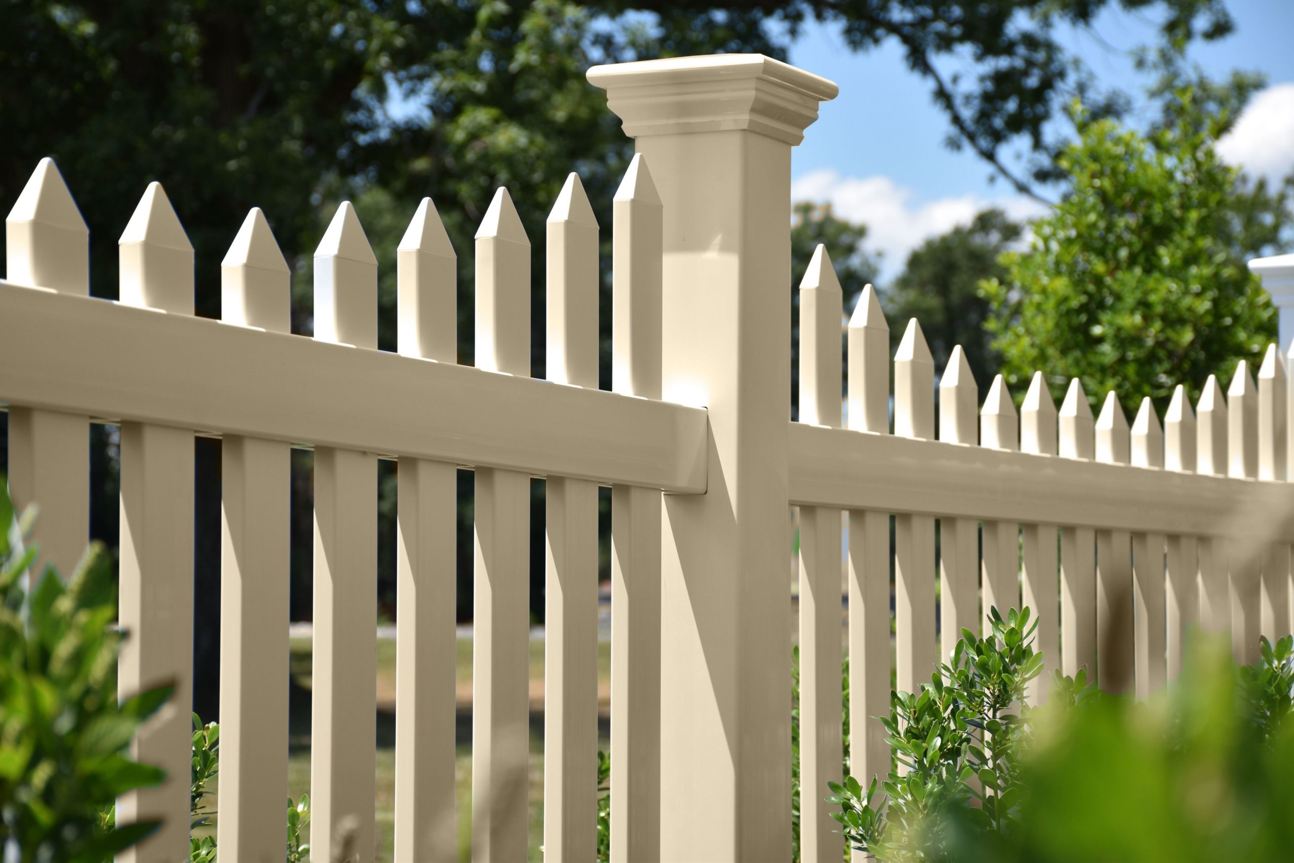 Contemporary Picket Vinyl Fence - Fence & Deck Connection